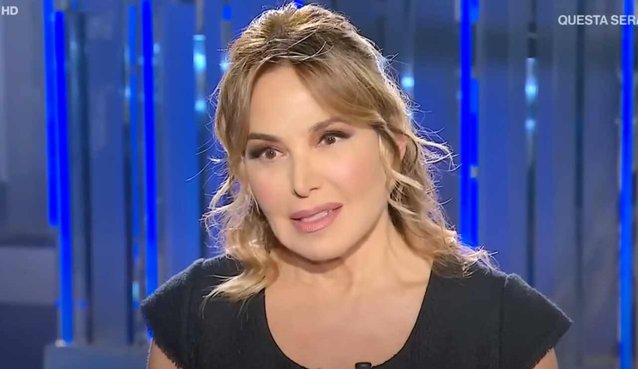 Barbara D'Urso, dalle luci della tv alle foto senza filtri | Ecco com'è in realtà: si è mostrata ...